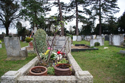 A Visit To Tolkien’s Grave – Rune Soup
